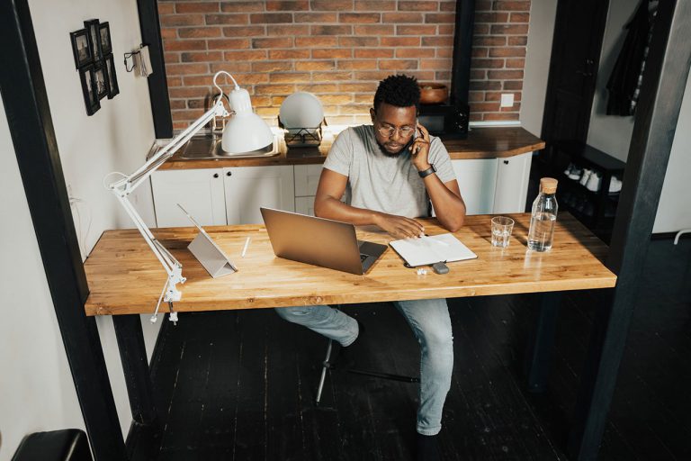 7 Financial Tips for Working from Home – Currency Exchange Association